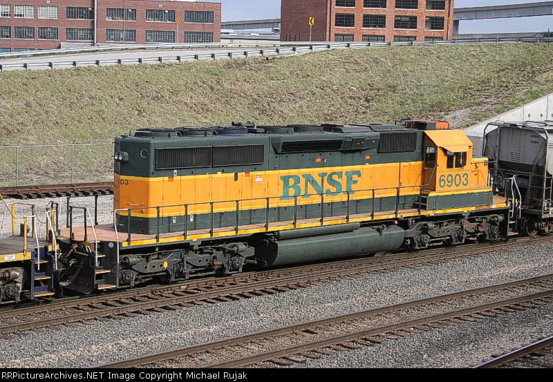 BNSF 6903